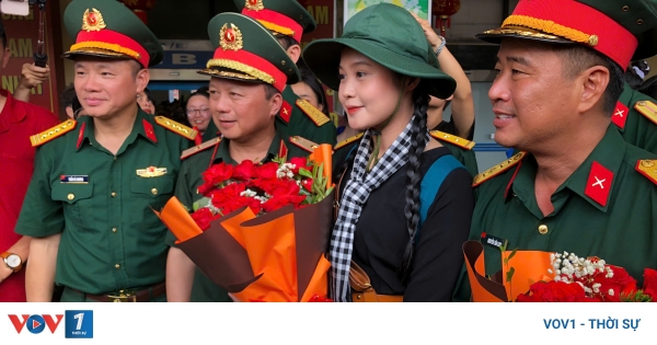 Hà Nội rực rỡ cờ hoa đón đoàn tham gia diễu binh, diễu hành | VOV1.VOV.VN