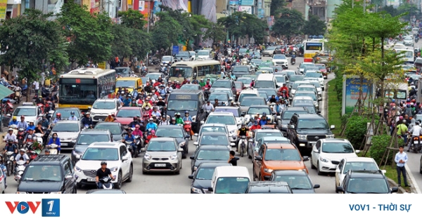 Nghỉ Tết, người dân đổ dồn trên những tuyến đường về quê khiến các ...